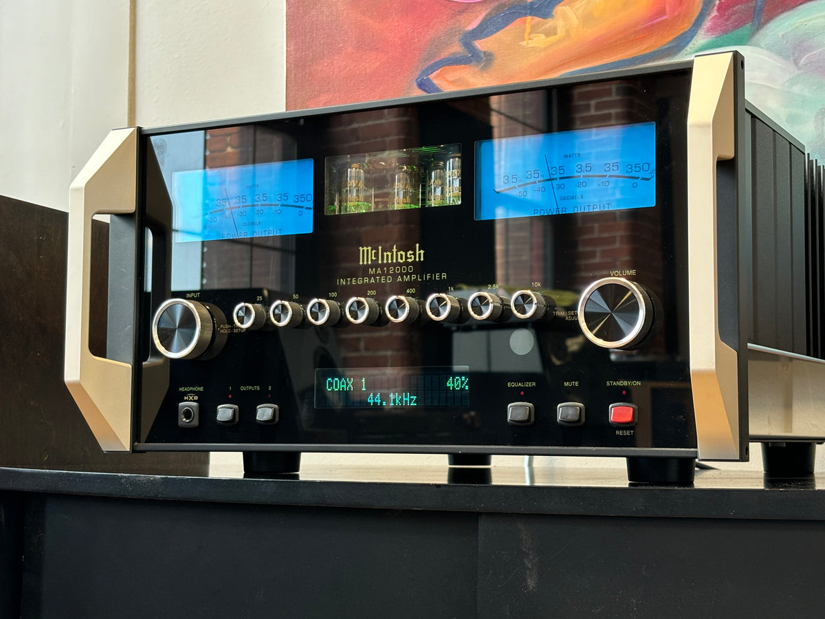 McIntosh MA-12000 Tube Hybrid Integrated Amplifier - A Masterclass in ...