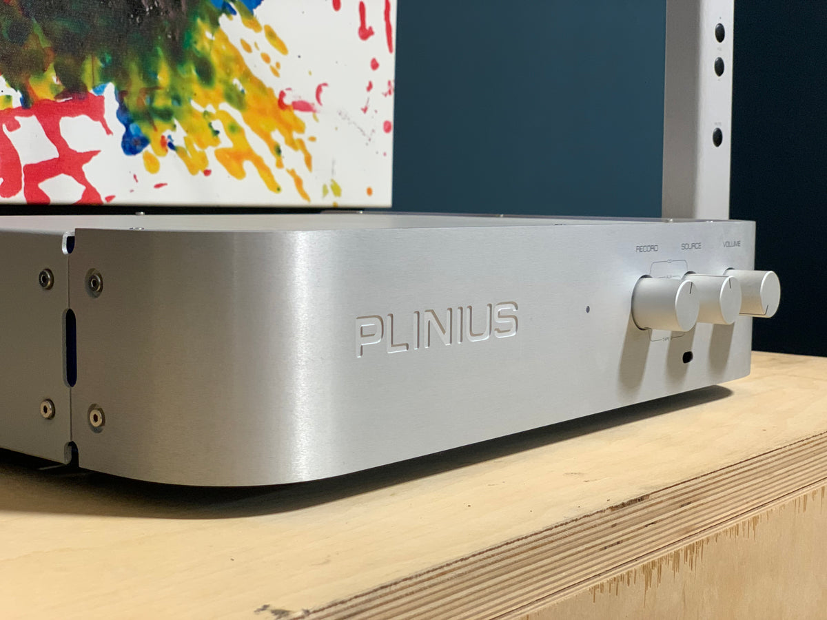 Plinius 9100 Powerful Integrated Amplifier - SOLD – Holt Hill Audio